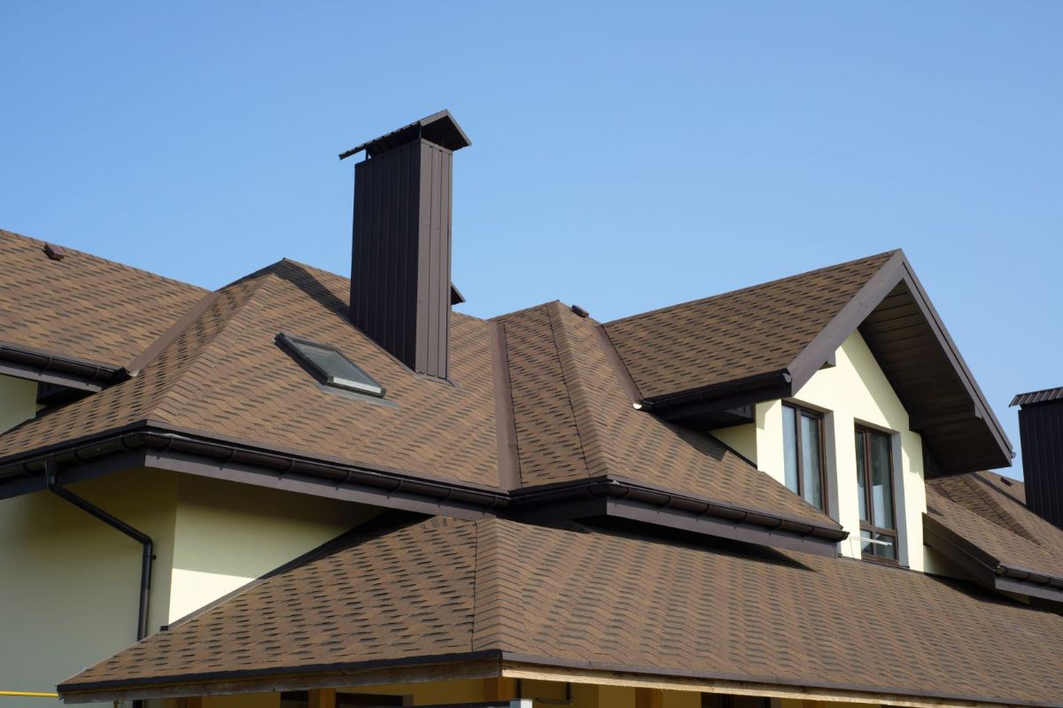 Top 10 Factors to Consider When Choosing the Best Roofing Companies Near Me